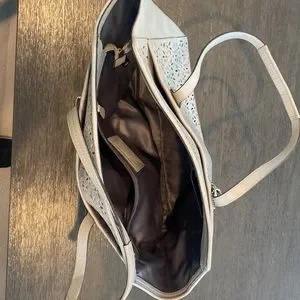 Coach | Bags | Coach Lazar Cut Beige Tote Very Gently Used Excellent ...